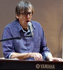 Jamie Rowan Performs The Big Finale